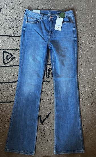 C&A farmerke, vel. 40, SNIŽENO, NOVO