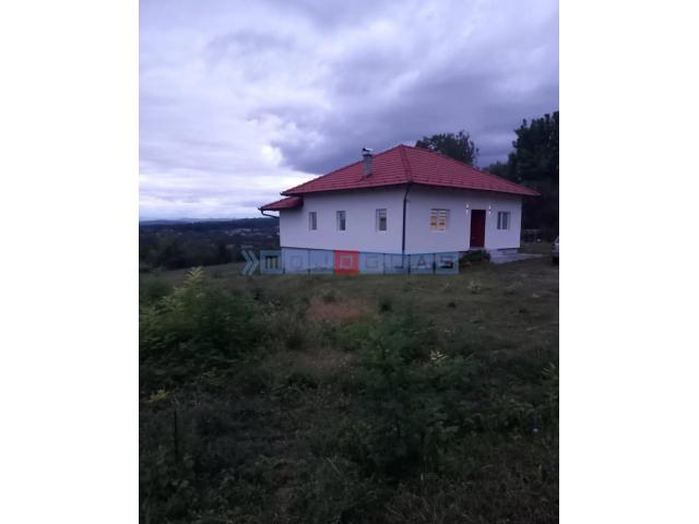 Prodaejm novoizgradjenu kucu Mojsinje-Cacak