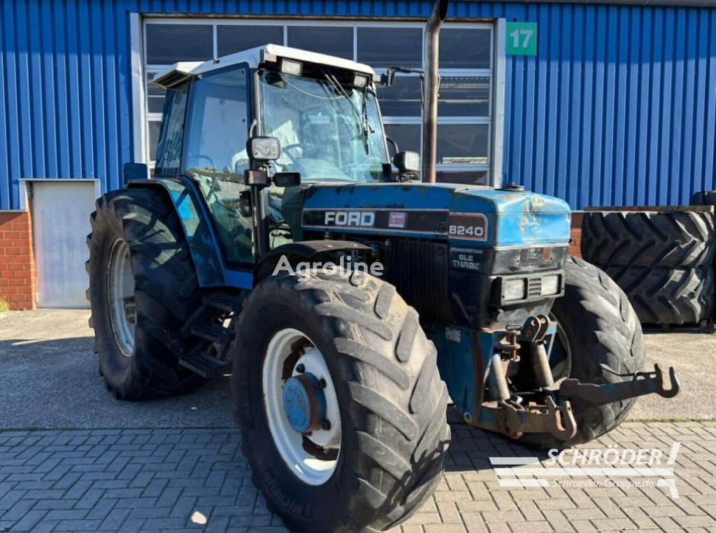 New Holland 8240 POWERSTAR SLE TURBO traktor točkaš
