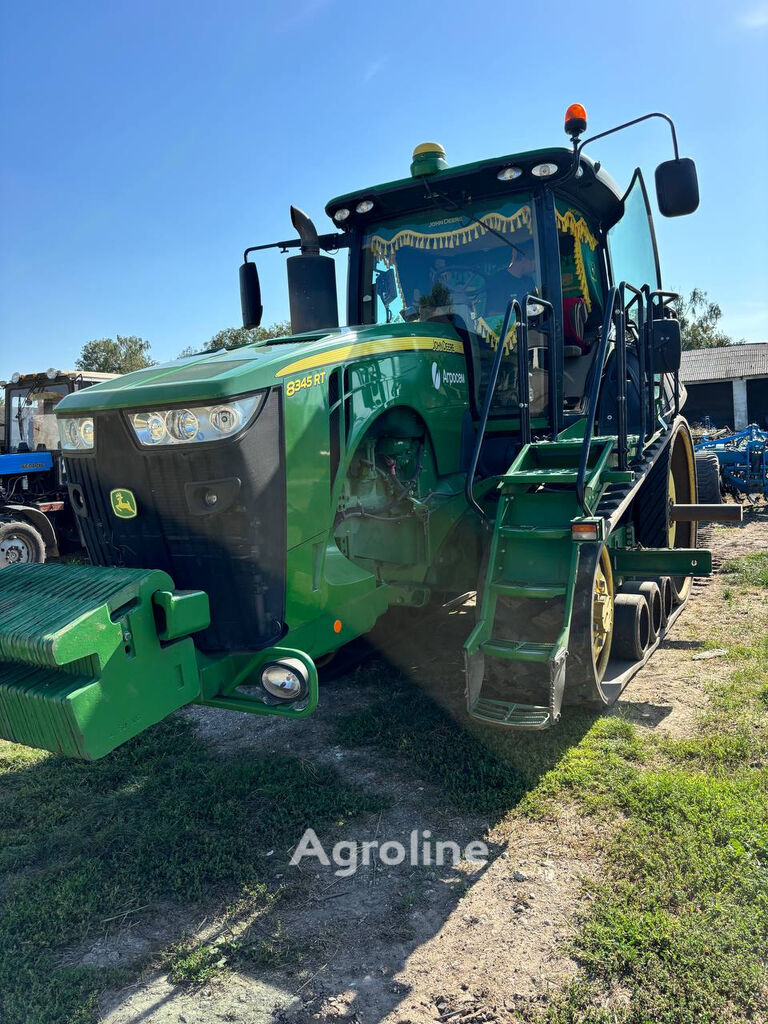 John Deere 8345 RT traktor guseničar
