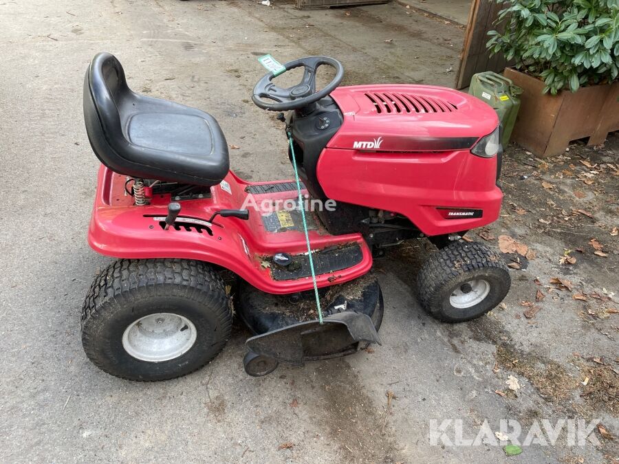 Prodaje se BRIGGS &STRATTON Optima LG 155 traktor kosilica na aukciji