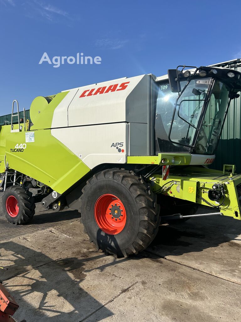 Claas Tucano 440 kombajn za žito