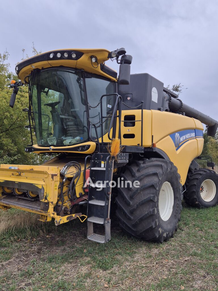 New Holland CX8.80 kombajn za žito