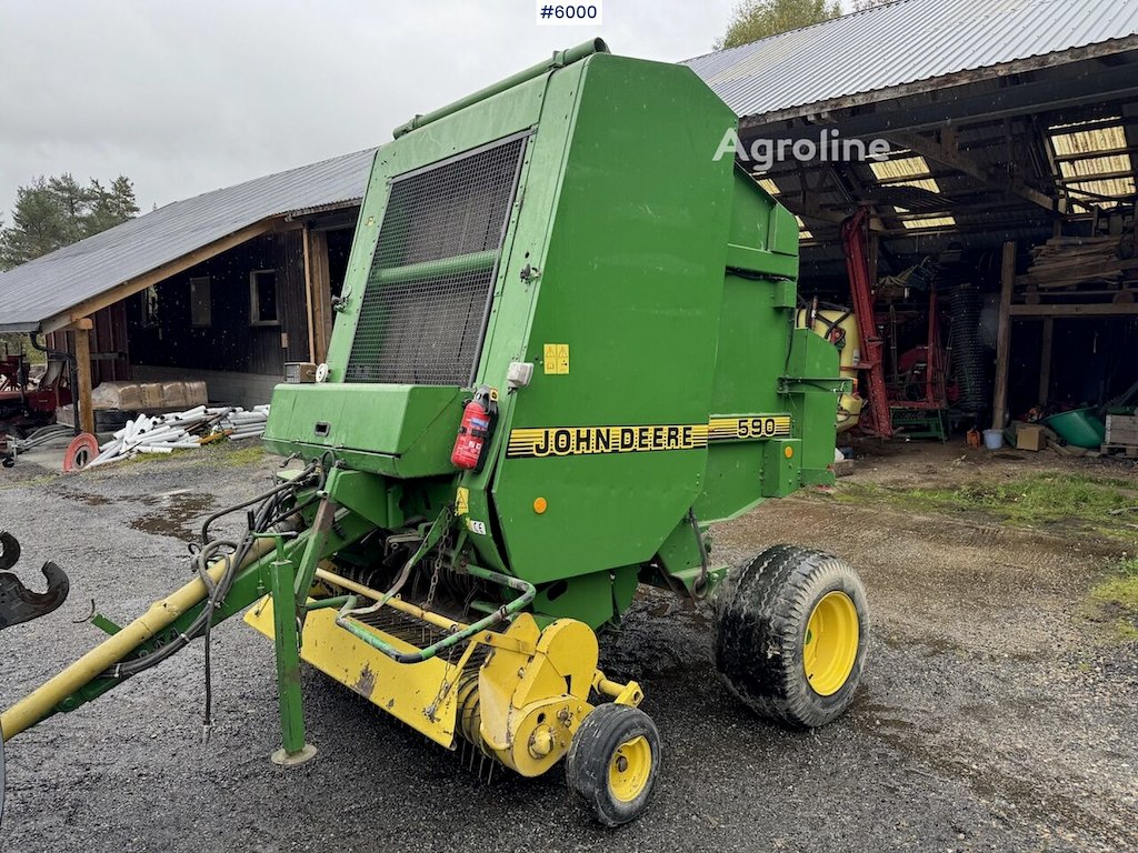 John Deere 590 balirka za okrugle bale