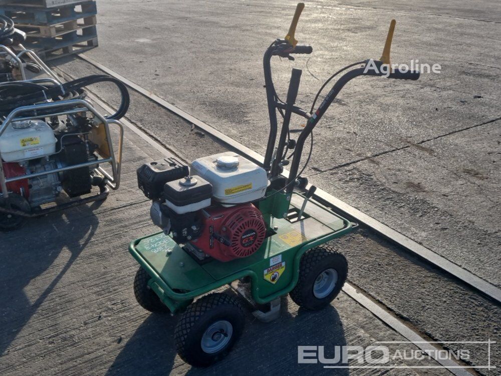 Prodaje se Active AC300 rezač busenja na aukciji