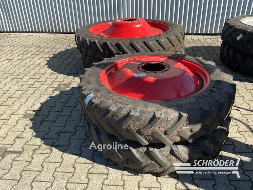 Fendt PFLEGEBEREIFUNG 270/95 R38 + 300/95 R52 točak