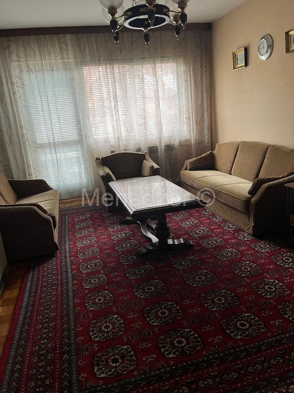 Kaluđerica kuca, 280m2 pr+vpr+1+ptk, 8. 0sb, alu-stolaria , 4ara, garza,