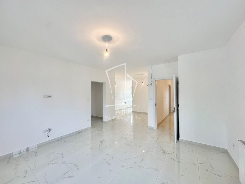 Stari Banovci, Dositejeva, 95m2 ID#12466