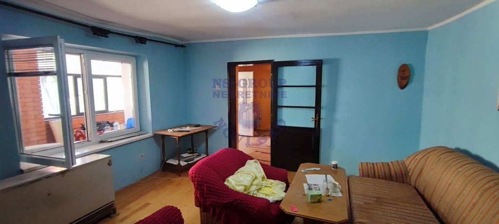 Kuća na dobroj lokaciji