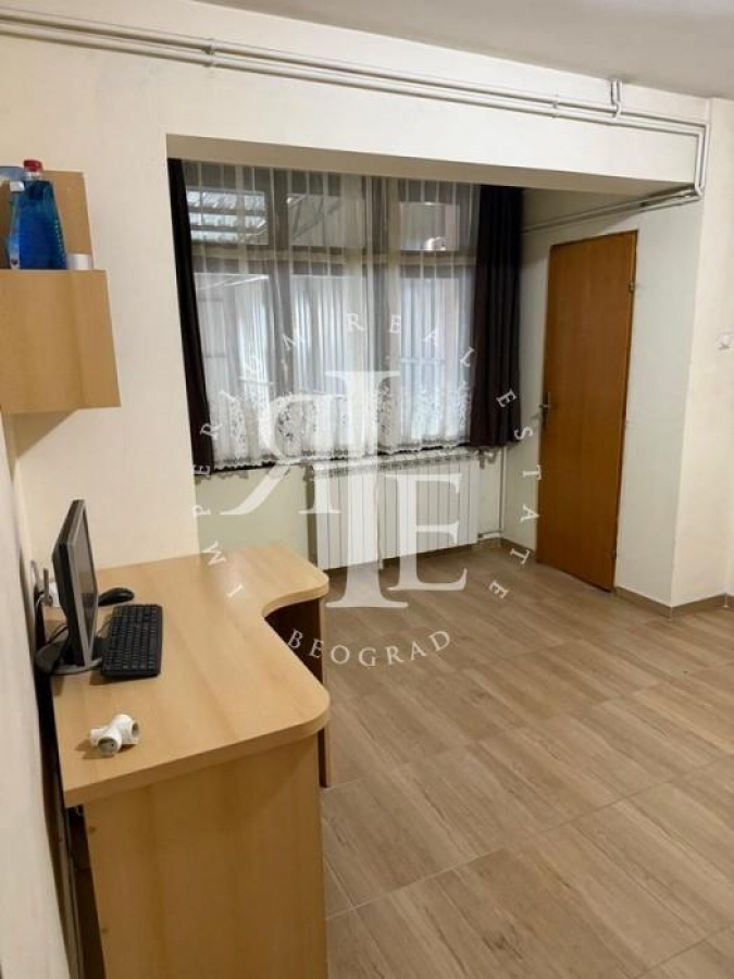 Beograd, Palilula, Borča, Opovska, 5. 0, 250m2