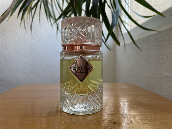 Fakhama Intense in an Eau de Parfum