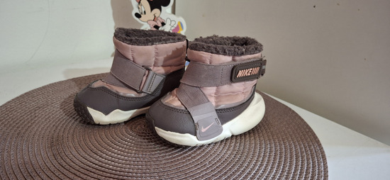 Nike cizmice za zimu