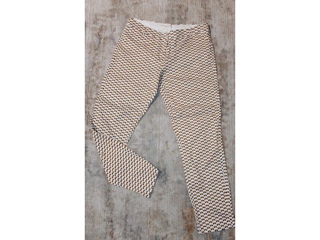 Pantalone na kockice
