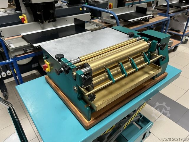 Mašina za lepljenje
Sumbel Herold 350 Gluing Machine