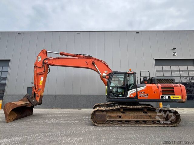 Bager za puzanje
Hitachi ZX 350 LC-7 (Under Preparation)