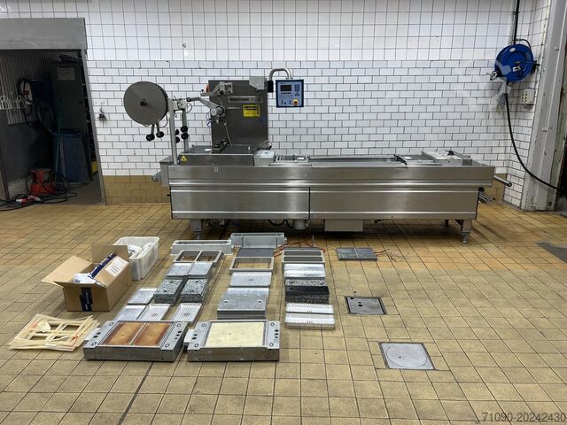 Termoformator
Multivac R-140