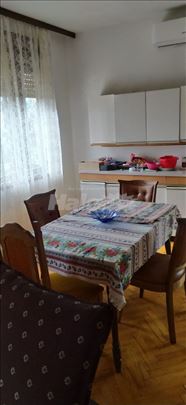 Stan 62m2 Sremcica