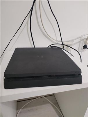 Na prodaju PlayStation 4 slim 1tb