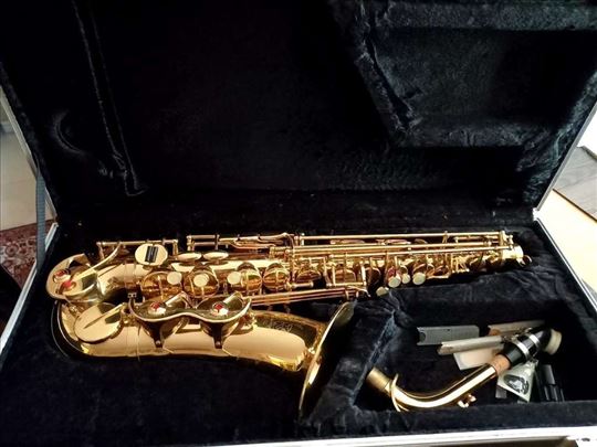 Saxophon Amati Kraslice AAS32 nekoriscen