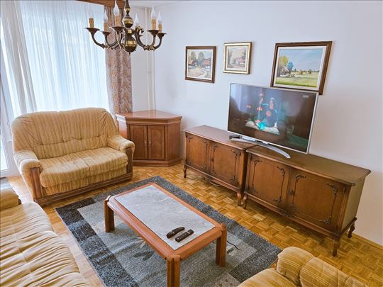 Izdaje se dvosoban stan Novi Bg, kod st. Merkatora