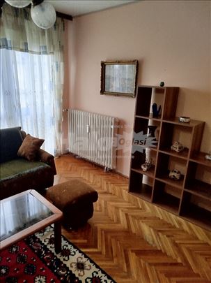 Loznica, izdajem stan