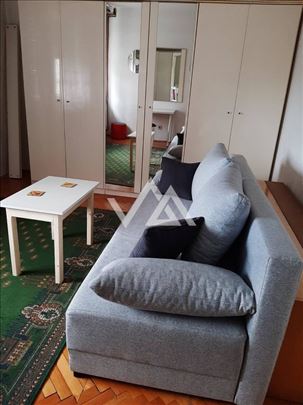 Izdaje se 2.5 stan, Stari Grad