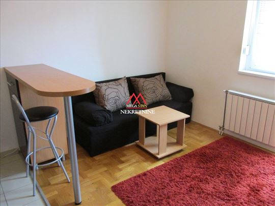 Garsonjera - 27m2 - Grbavica