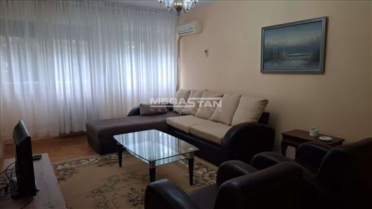 Hotel Yu, odmah useljiv, namešten, renoviran