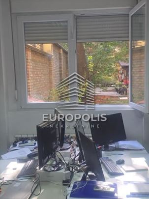 Lokal u srcu Vračara ID#8445