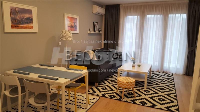 Novi Beograd - A blok #64561 850 €