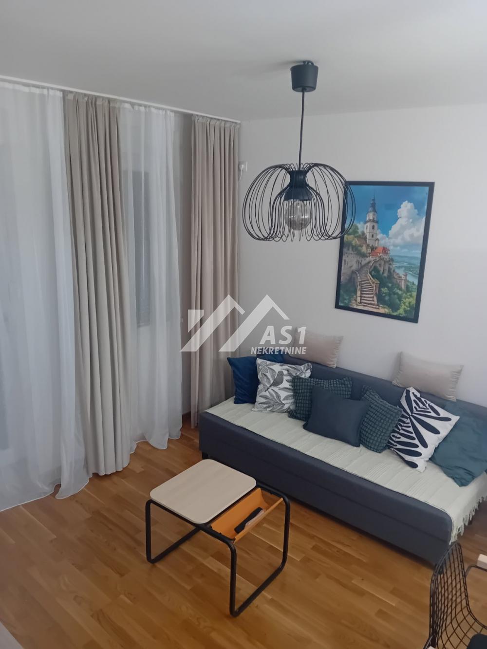 IZDAJE SE STAN NA ADICAMA ID#3849 400 €