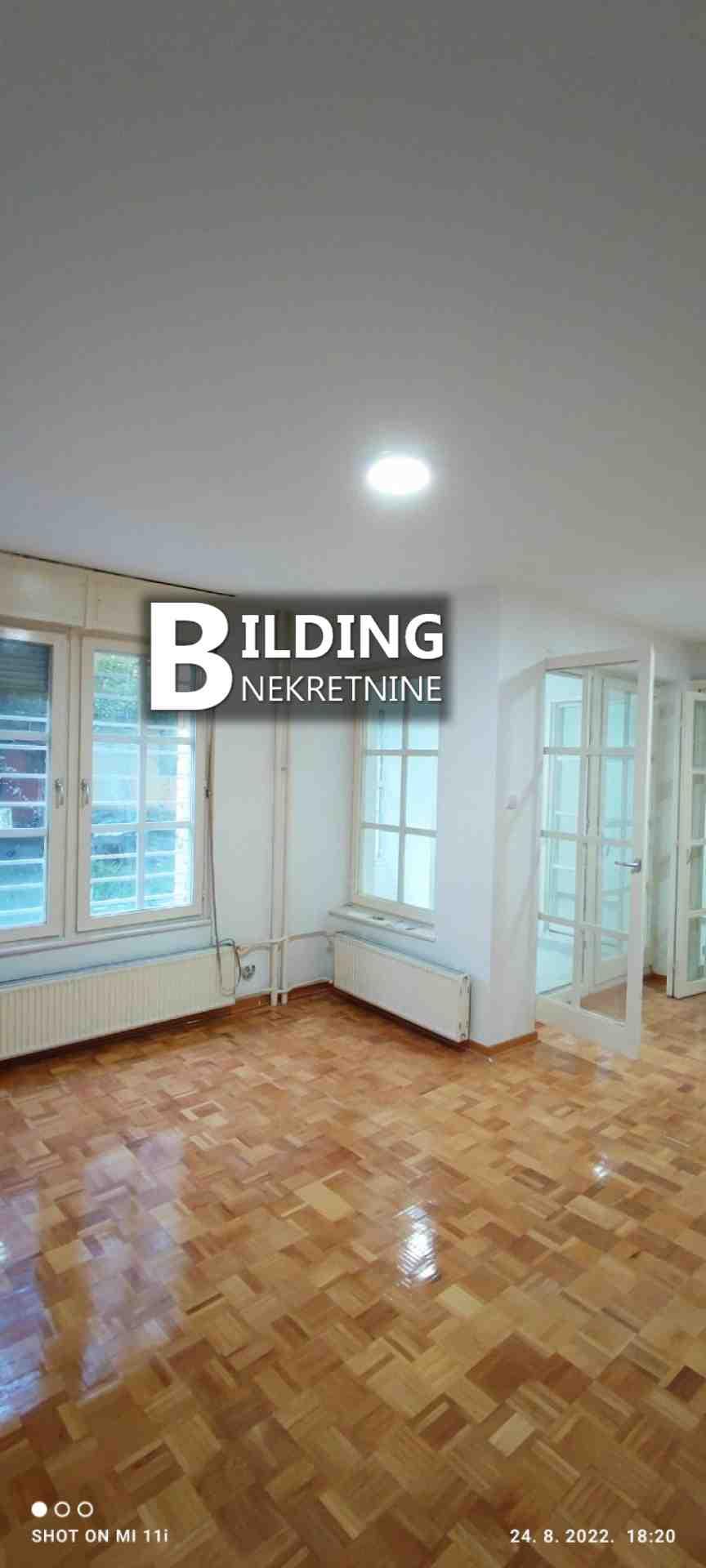Gundulićev venac, 1.5 prazan ID#14795 600 €