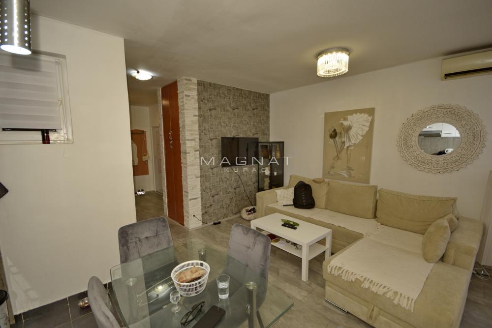 Lekino brdo - Šumice - lux jednoiposoban stan ID#5312 550 €