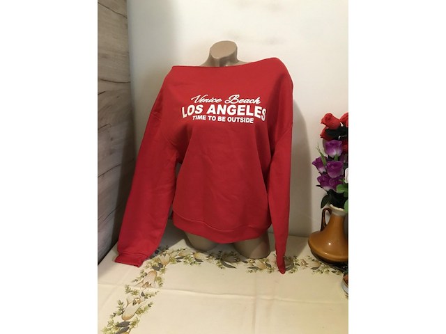 Shein crveni Los angeles duks M