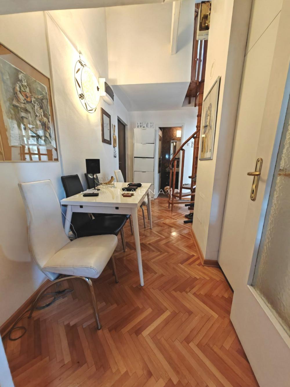 Centar - kod spomenika Stefanu Nemanji ID#5298 159.000 €