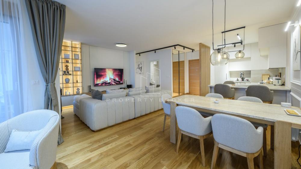 Wellport, moderan, namešten, odmah useljiv ID#4164 475.000 €