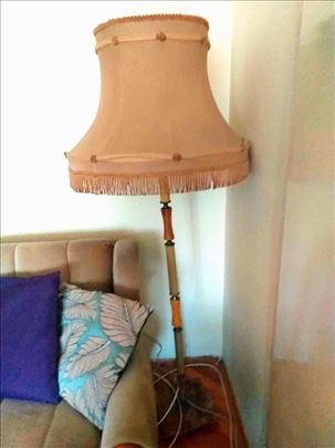 Retro podna lampa