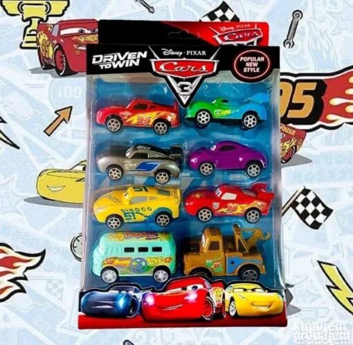 Munja Mekvin cars 8 autića