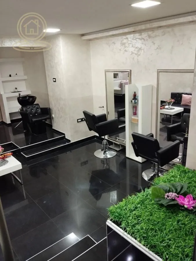 Izdavanje, poslovni prostor, 40m2, Stari Grad, Beograd