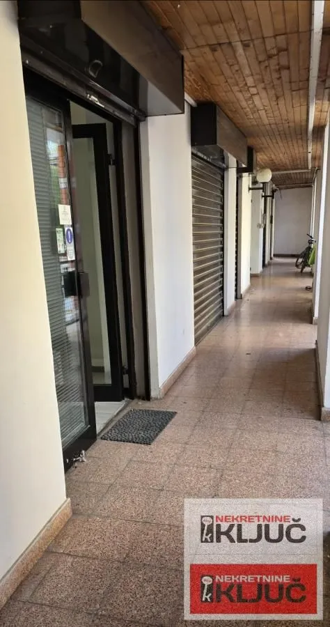 Izdavanje, poslovni prostor, 61m2, Centar, Novi Sad