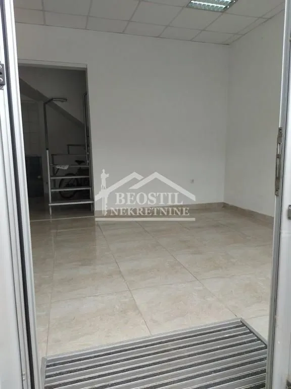 Izdavanje, poslovni prostor, 50m2, Centar, Smederevo