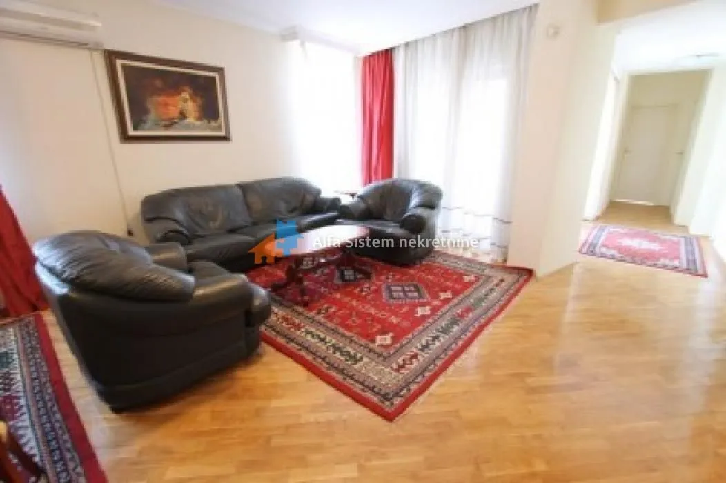 Izdavanje, četvorosoban stan, 140m2, Čukarica, Beograd