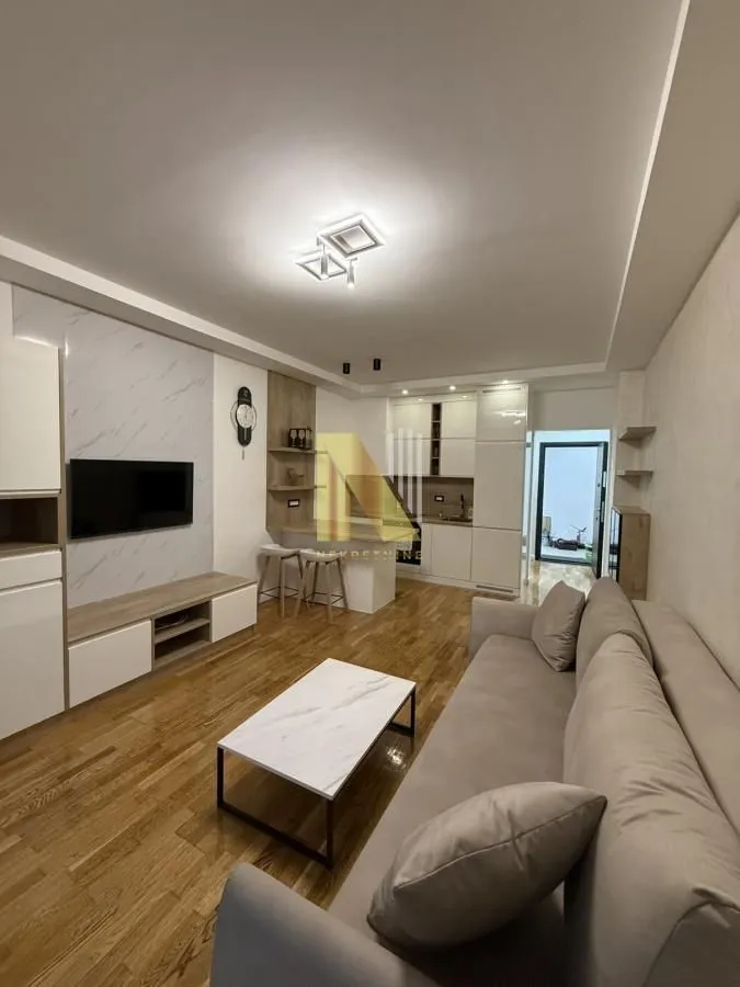 Izdavanje, garsonjera, 32m2, Bulevar Oslobodjenja, Novi Sad, Novi Sad