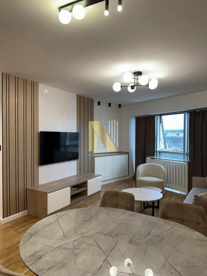 Izdavanje, četvorosoban stan, 93m2, Bulevar Oslobodjenja, Novi Sad, Novi Sad