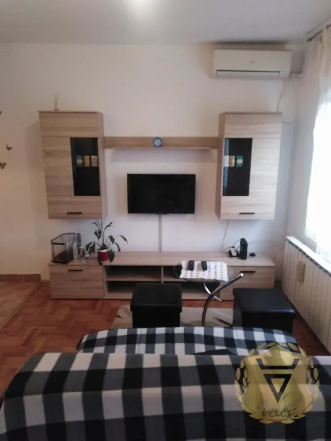 Izdavanje, jednosoban stan, 32m2, Kumodraž 1, Kumodraž, Beograd
