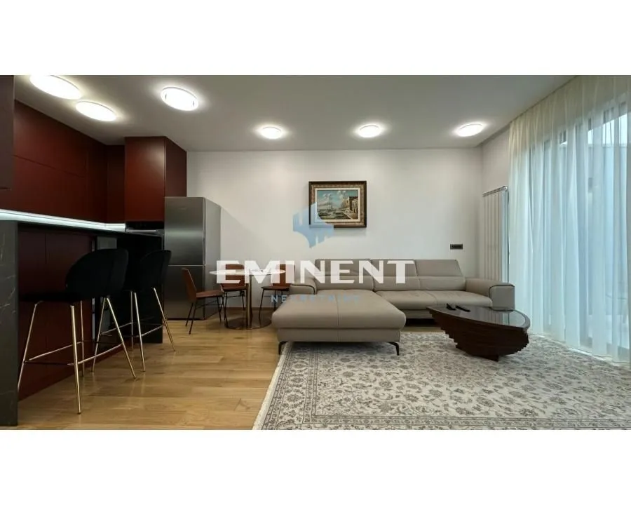 Izdavanje, dvosoban stan, 75m2, Stari Grad, Beograd
