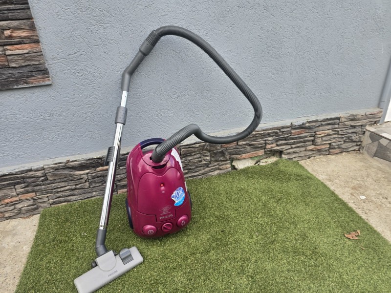 Philips usisivač HR8568 Azdaja iz nemacke kao nov