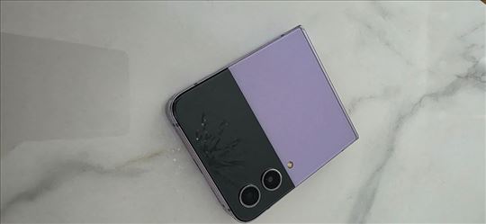 Samsung Galaxy Z Flip 4 sniženje!