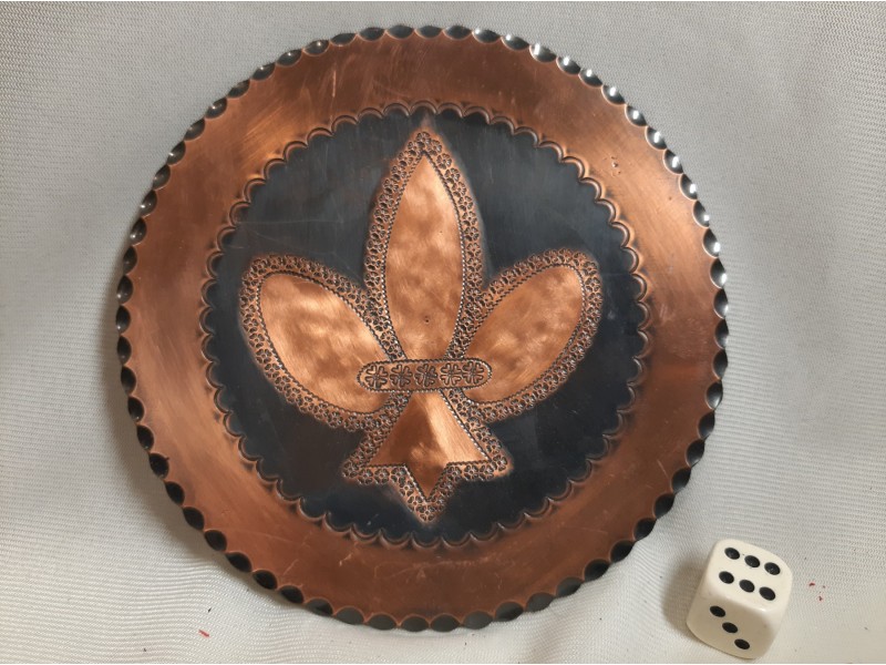 " FLEUR-DE-LIS " BAKARNI GRAVIRANI ZIDNI TANJIR