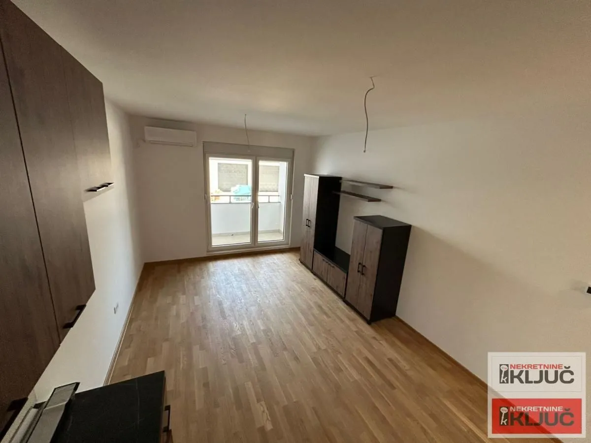 Prodaja, dvosoban stan, 43m2, Petrovaradin, Novi Sad